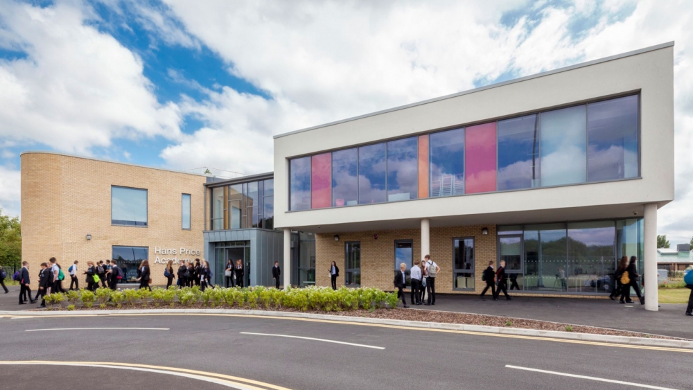 Hans Price Academy - MACH GROUP